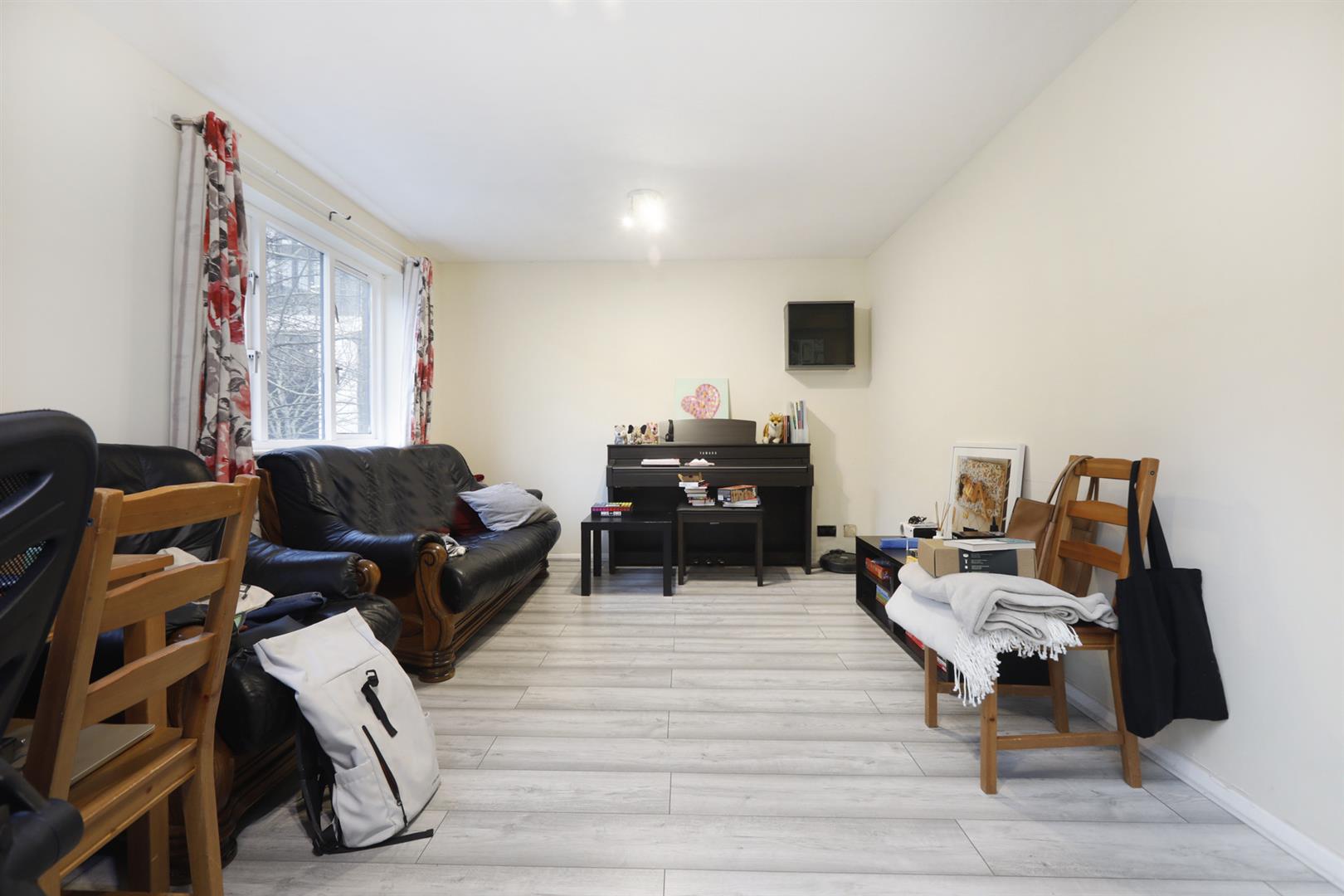 Park Street, London – Leonard Leese